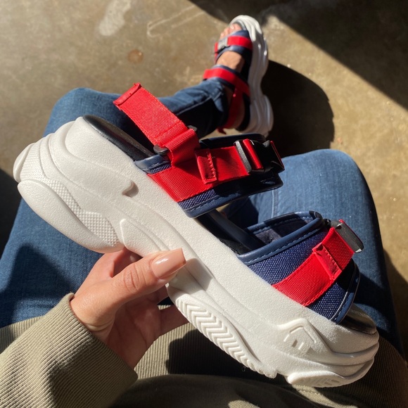 Shoes | Athletic Super Chunky Dad Sneaker Platform Sandal | Poshmark